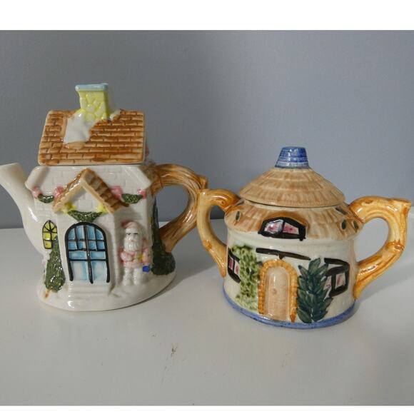 unbranded | Kitchen | Vintage Teapot Ceramic Cottage Santa Sugar Pot ...